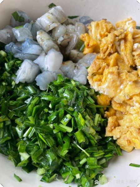 虾仁三鲜饺子怎么做_虾仁三鲜饺子馅料比例-第3张图片-山城妙识