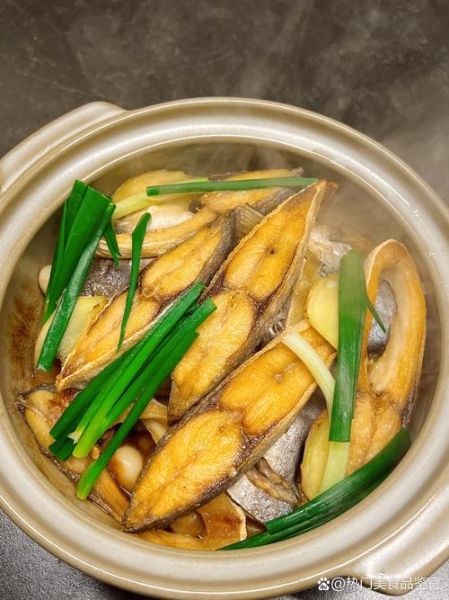 干烧鲳鱼怎么做_干烧鲳鱼的家常做法-第1张图片-山城妙识