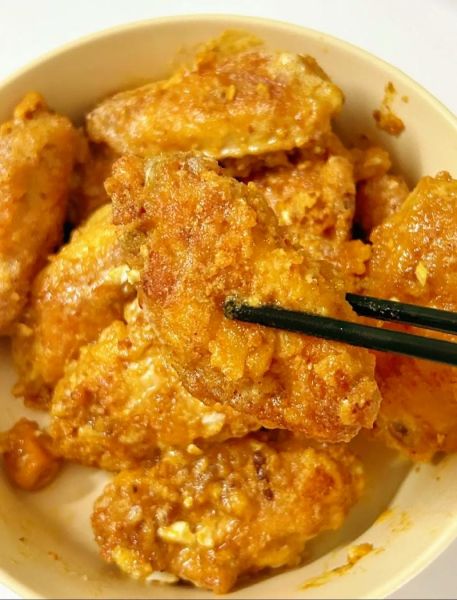 咸蛋黄鸡翅怎么做_咸蛋黄鸡翅腌制多久-第2张图片-山城妙识