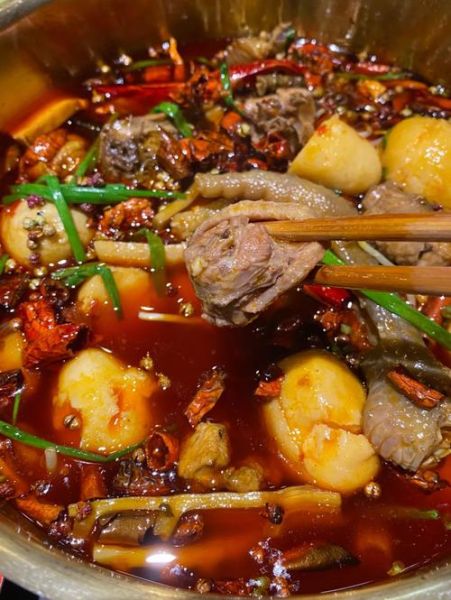 正宗芋儿烧鸡怎么做_芋儿烧鸡最正宗的做法-第2张图片-山城妙识