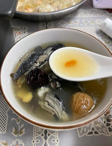 乌鸡汤怎么炖_乌鸡汤炖多久最好-第1张图片-山城妙识