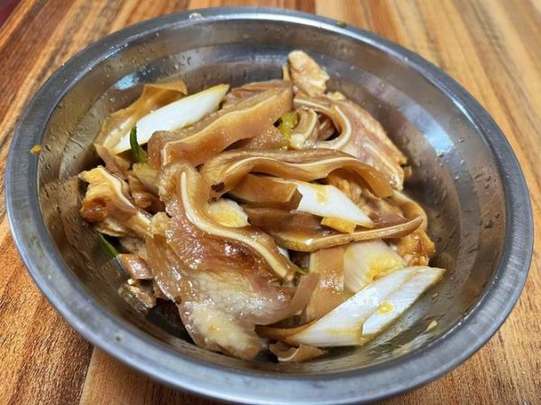 凉拌猪耳怎么做_凉拌猪耳最正宗的做法-第3张图片-山城妙识 凉拌猪耳怎么做_凉拌猪耳最正宗的做法-第3张图片-山城妙识