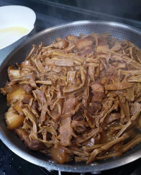 笋干菜烧肉怎么做_笋干菜烧肉的家常做法-第3张图片-山城妙识