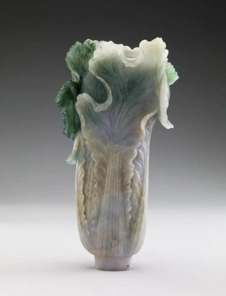 翡翠白菜寓意是什么_台北故宫翡翠白菜价值多少-第1张图片-山城妙识