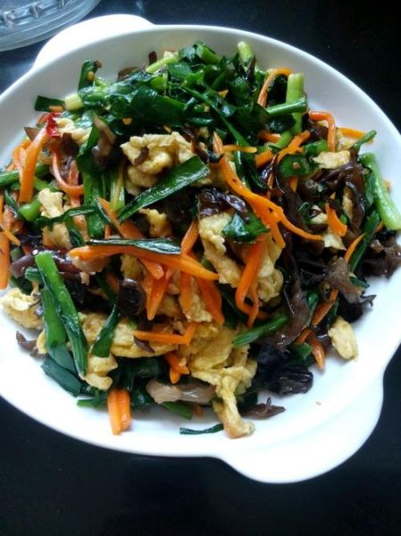 韭菜炒木耳怎么做_韭菜炒木耳能隔夜吃吗-第1张图片-山城妙识