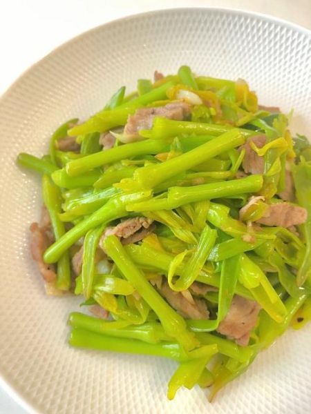 炒黄花菜的家常做法_黄花菜怎么炒才脆嫩-第3张图片-山城妙识 炒黄花菜的家常做法_黄花菜怎么炒才脆嫩-第3张图片-山城妙识