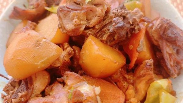 辣炒鸡块怎么做_家常辣炒鸡块的做法窍门-第2张图片-山城妙识