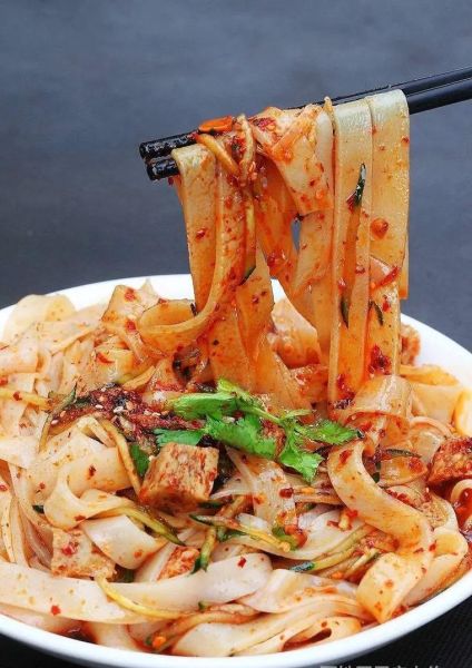 西安凉皮培训哪家好_学正宗陕西凉皮多少钱-第1张图片-山城妙识