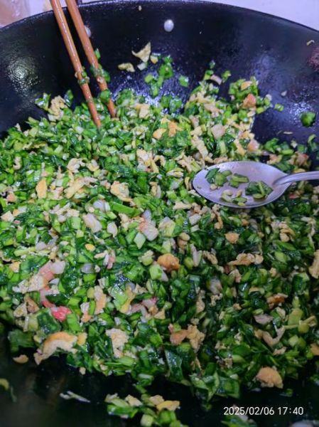 韭菜虾仁饺子馅怎么调_韭菜虾仁饺子馅做法窍门-第2张图片-山城妙识