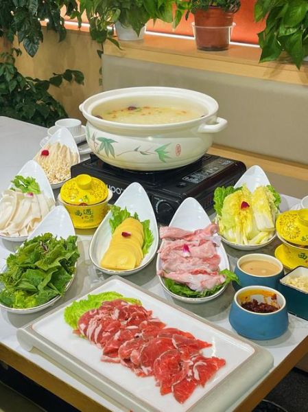 羊肉汤锅配菜有哪些_羊肉汤锅配菜怎么搭配-第1张图片-山城妙识