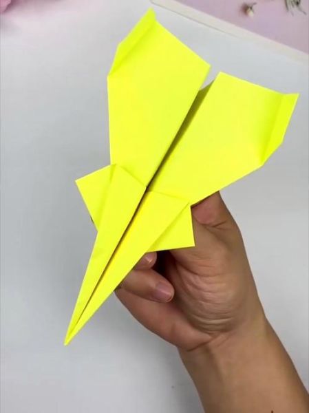 纸飞机能飞多远_世界纪录是多少-第2张图片-山城妙识