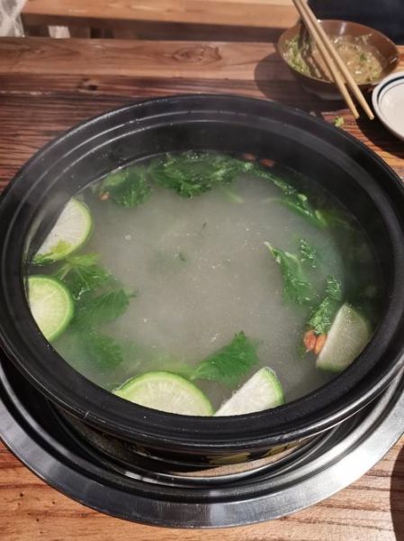 只放白水可以涮火锅吗_清水火锅怎么做才好吃-第3张图片-山城妙识