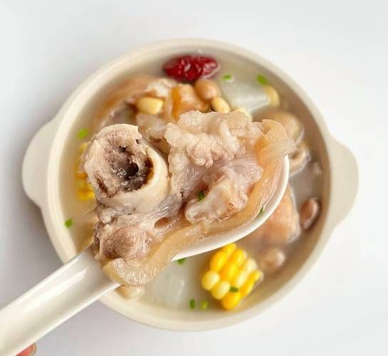 煲猪脚汤用什么材料好_猪脚汤怎么煲才好吃-第2张图片-山城妙识 煲猪脚汤用什么材料好_猪脚汤怎么煲才好吃-第2张图片-山城妙识