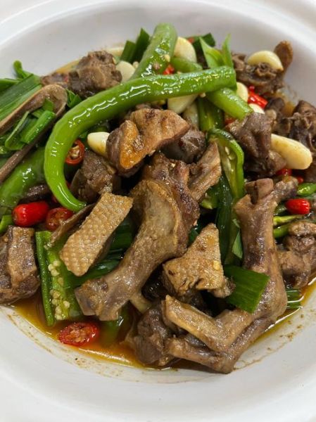 四川干锅鸭怎么做_正宗干锅鸭做法窍门-第1张图片-山城妙识