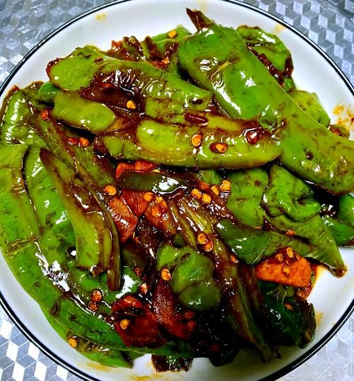 单独炒青椒怎么做_青椒炒多久才脆嫩-第2张图片-山城妙识