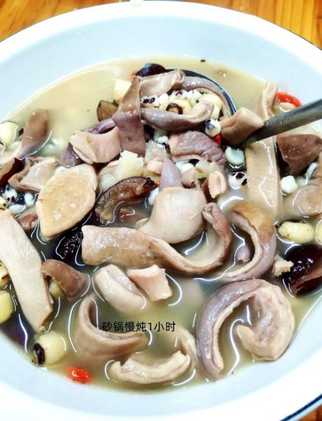 莲子猪肚汤的做法_莲子猪肚汤怎么做好吃-第1张图片-山城妙识