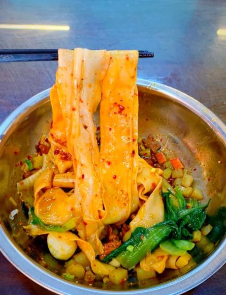 裤带面加盟多少钱_裤带面加盟哪家好-第2张图片-山城妙识