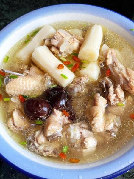 鸡汤里加什么菜好吃_鸡汤搭配蔬菜推荐-第3张图片-山城妙识
