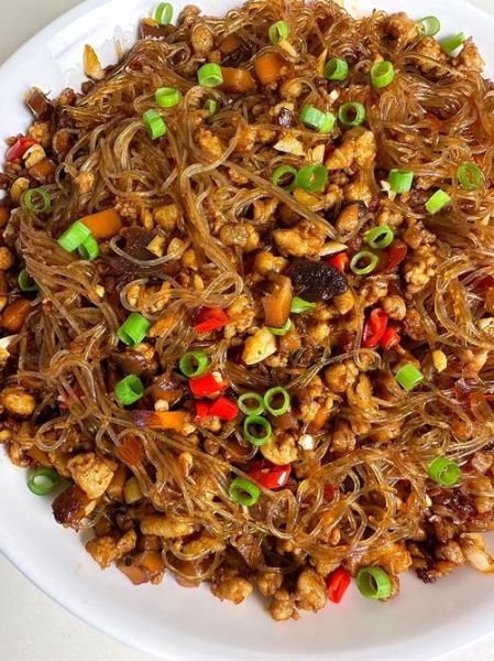 蚂蚁上树是什么意思_蚂蚁上树是哪里的菜-第2张图片-山城妙识