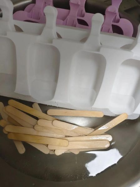 家庭自制老冰棍怎么做_需要哪些材料-第1张图片-山城妙识 家庭自制老冰棍怎么做_需要哪些材料-第1张图片-山城妙识