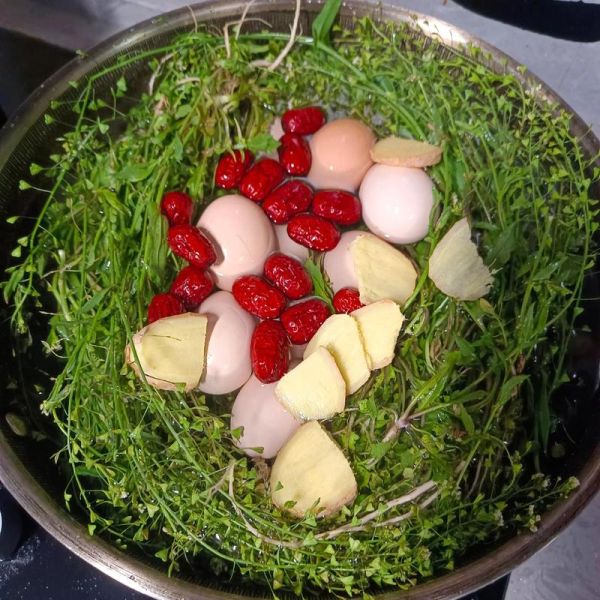 三月三荠菜花煮鸡蛋怎么做_荠菜花煮鸡蛋的功效与禁忌-第3张图片-山城妙识 三月三荠菜花煮鸡蛋怎么做_荠菜花煮鸡蛋的功效与禁忌-第3张图片-山城妙识