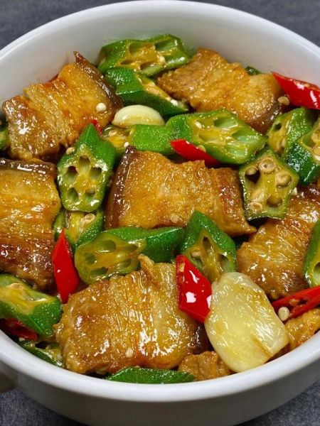 秋葵炒肉丝怎么做_秋葵炒肉丝需要焯水吗-第2张图片-山城妙识