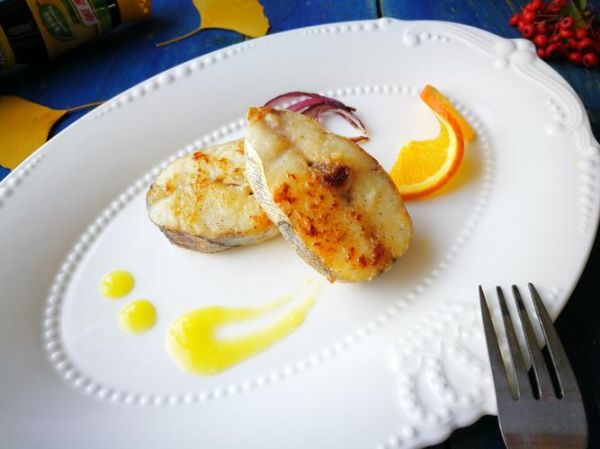 香煎鳕鱼块怎么做_香煎鳕鱼块热量高吗-第3张图片-山城妙识