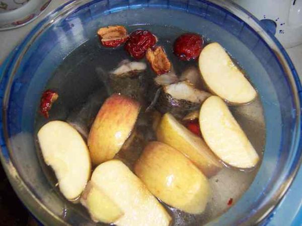 生鱼汤怎么做最补血_生鱼汤补血做法步骤-第2张图片-山城妙识 生鱼汤怎么做最补血_生鱼汤补血做法步骤-第2张图片-山城妙识