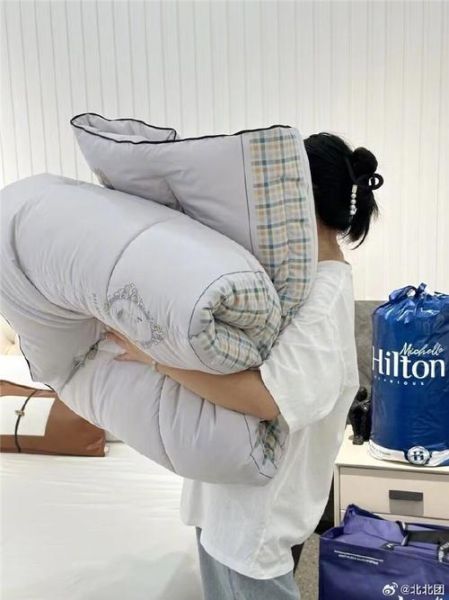 用被子把人裹成粽子怎么做_为什么火了-第2张图片-山城妙识