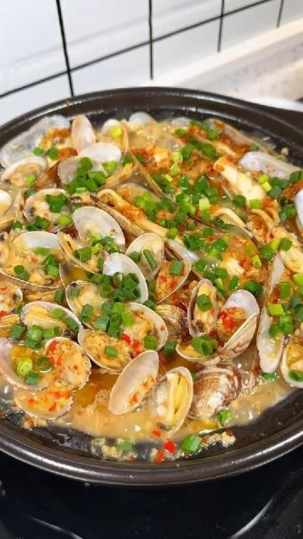 蒜蓉粉丝蒸花甲怎么做_蒜蓉粉丝蒸花甲要蒸多久-第2张图片-山城妙识 蒜蓉粉丝蒸花甲怎么做_蒜蓉粉丝蒸花甲要蒸多久-第2张图片-山城妙识