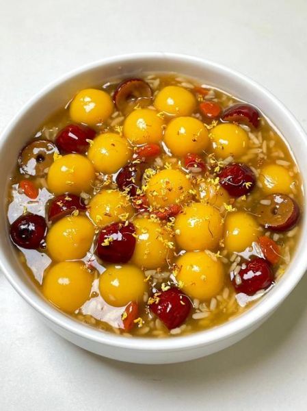 醪糟汤圆怎么做最正宗_醪糟汤圆的做法窍门-第1张图片-山城妙识