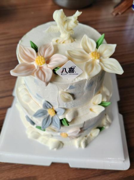 冰激凌蛋糕和普通蛋糕的区别_哪个更适合生日派对-第1张图片-山城妙识 冰激凌蛋糕和普通蛋糕的区别_哪个更适合生日派对-第1张图片-山城妙识