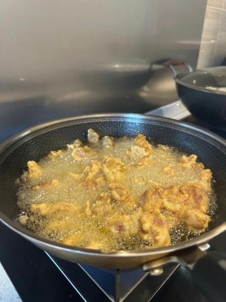 软炸肉怎么做好吃不硬_软炸肉外酥里嫩秘诀-第1张图片-山城妙识