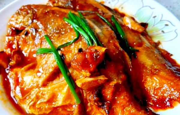 红烧鲳鳊鱼怎么做_红烧鲳鳊鱼家常做法-第3张图片-山城妙识