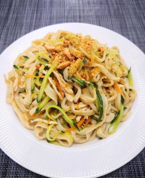 凉面条怎么做_河南家常做法-第1张图片-山城妙识