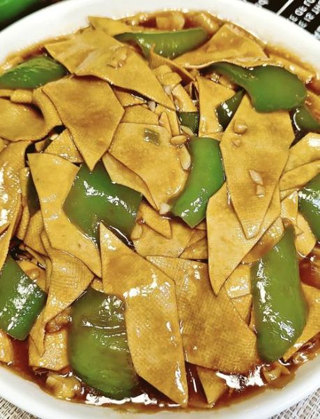 尖椒干豆腐怎么做嫩_尖椒干豆腐嫩滑技巧-第2张图片-山城妙识