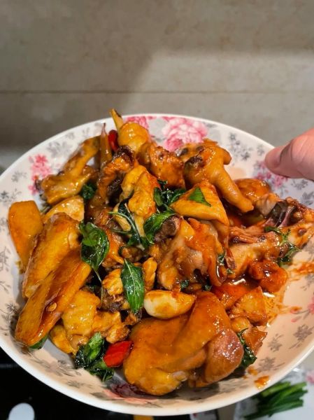 台湾家常菜有哪些_三杯鸡怎么做才正宗-第2张图片-山城妙识