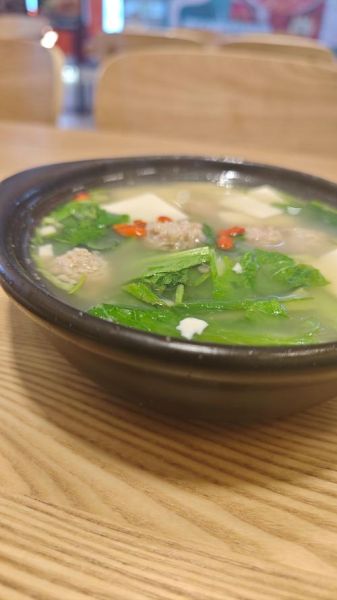 小白菜汆丸子怎么做好吃_小白菜汆丸子窍门-第3张图片-山城妙识