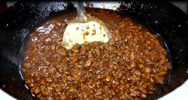 杂酱面的酱怎么做_杂酱面酱的配料有哪些-第2张图片-山城妙识