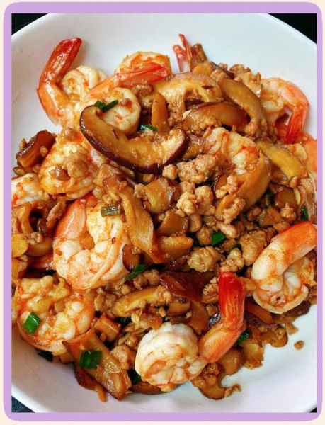 香菇炒虾仁怎么做好吃_香菇炒虾仁的家常做法-第1张图片-山城妙识 香菇炒虾仁怎么做好吃_香菇炒虾仁的家常做法-第1张图片-山城妙识