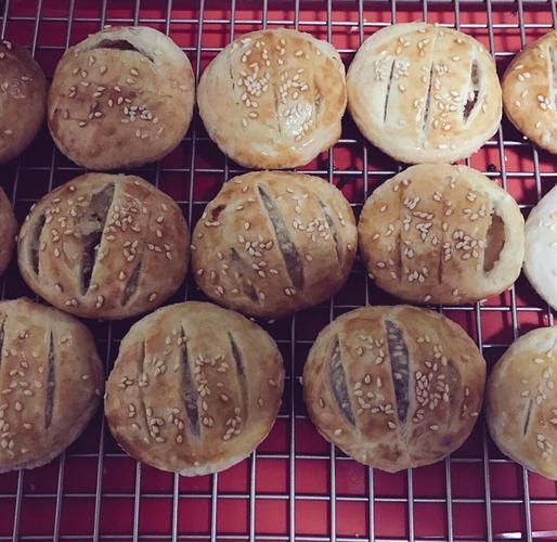 老婆饼怎么做又软又酥_老婆饼皮酥秘诀-第1张图片-山城妙识 老婆饼怎么做又软又酥_老婆饼皮酥秘诀-第1张图片-山城妙识