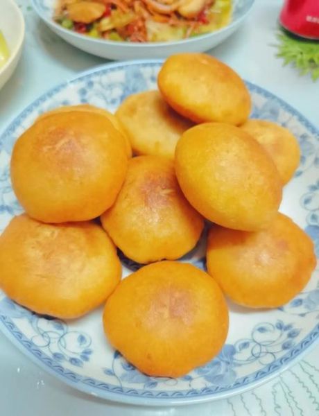 炸糖糕的做法和配方比例_怎么和面才不流糖-第1张图片-山城妙识