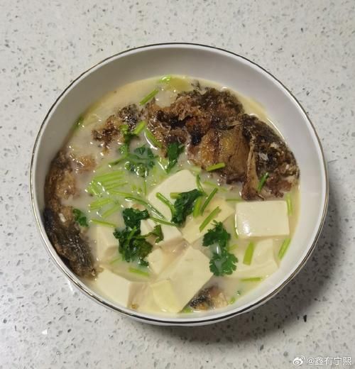 鲫鱼豆腐汤怎么做不腥_鲫鱼汤去腥技巧-第2张图片-山城妙识 鲫鱼豆腐汤怎么做不腥_鲫鱼汤去腥技巧-第2张图片-山城妙识
