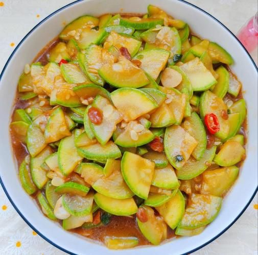 醋溜西葫芦怎么炒好吃窍门_西葫芦炒多久才脆嫩-第1张图片-山城妙识