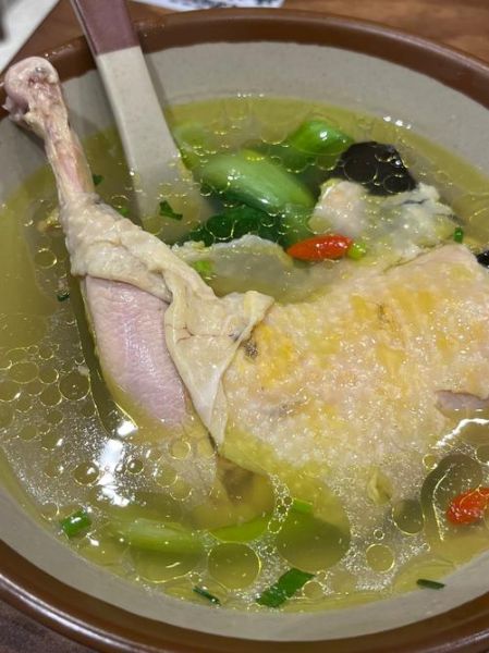 老鸡汤怎么炖好喝_老母鸡炖汤的家常做法-第3张图片-山城妙识