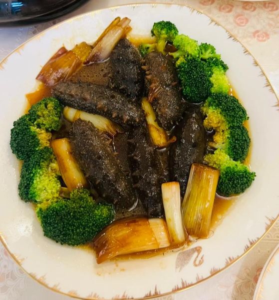 葱烧海参怎么做_家常海参做法步骤-第2张图片-山城妙识