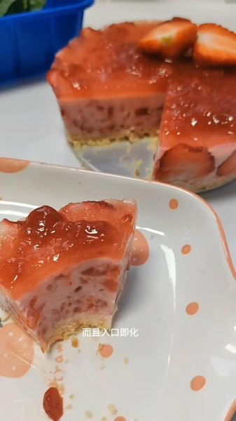 草莓酸奶蛋糕怎么做_草莓酸奶蛋糕失败原因-第1张图片-山城妙识