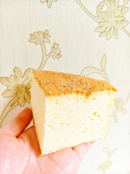 戚风蛋糕胚是什么_和海绵蛋糕区别在哪-第3张图片-山城妙识