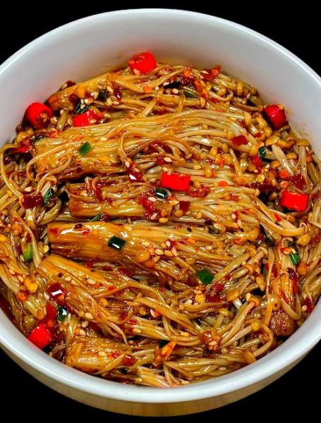 金针菇炒菜怎么做好吃_金针菇炒什么最香-第1张图片-山城妙识 金针菇炒菜怎么做好吃_金针菇炒什么最香-第1张图片-山城妙识