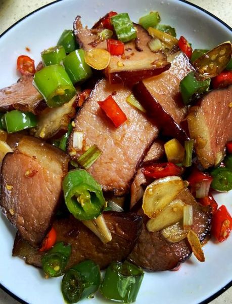 腊肉怎么吃最好吃_腊肉有哪些经典做法-第2张图片-山城妙识